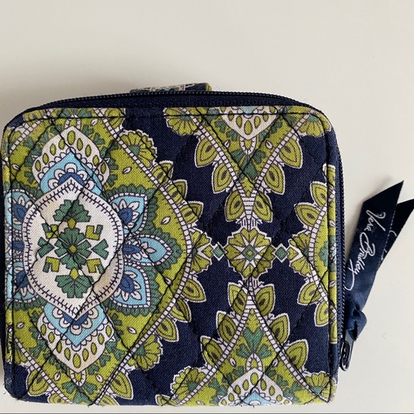 Vera Bradley | Bags | Vera Bradley Small Wallet | Poshmark